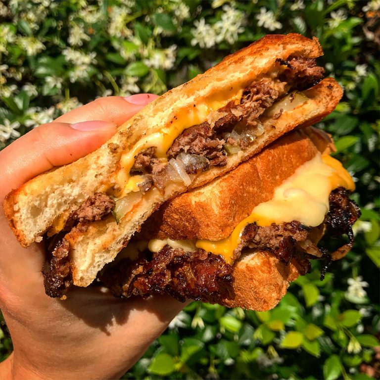 Underground Hall – Eat Drink Socialize